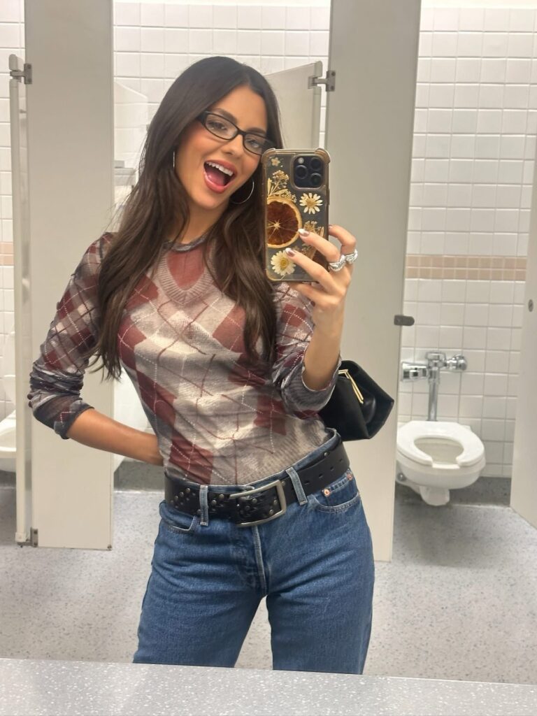 Victoria Justice Biography, Age, Career,Songs, Net Worth - Charge9ja