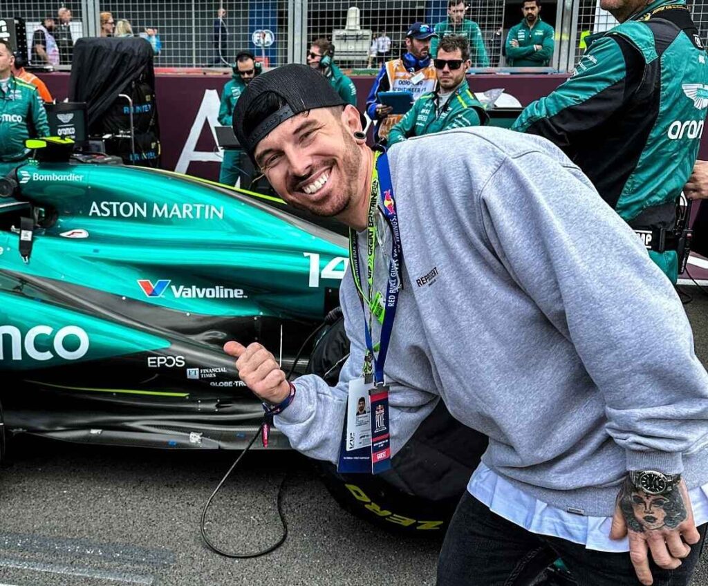 Mat Armstrong Biography, Age, Girlfriend, Dad, Net Worth - Charge9ja