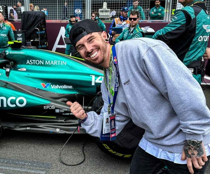 Mat Armstrong Biography, Age, Girlfriend, Dad, Net Worth - Charge9ja